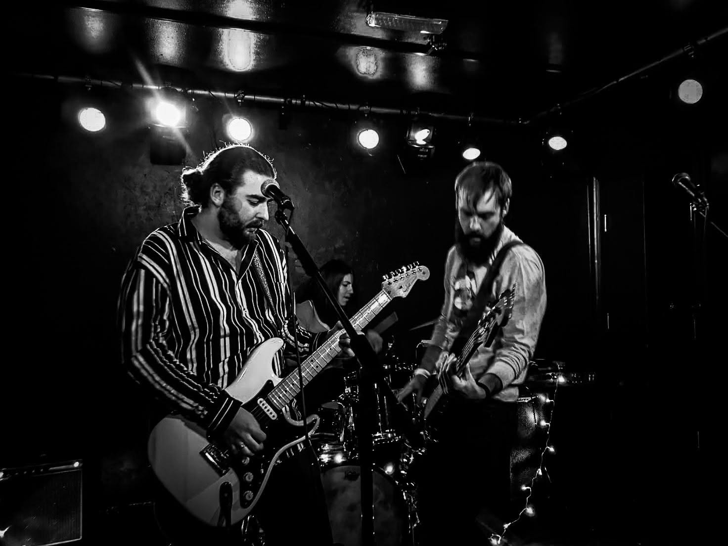 Dead or Alive Presents Crushed Veneer @ The Water Rats - The Water Rats